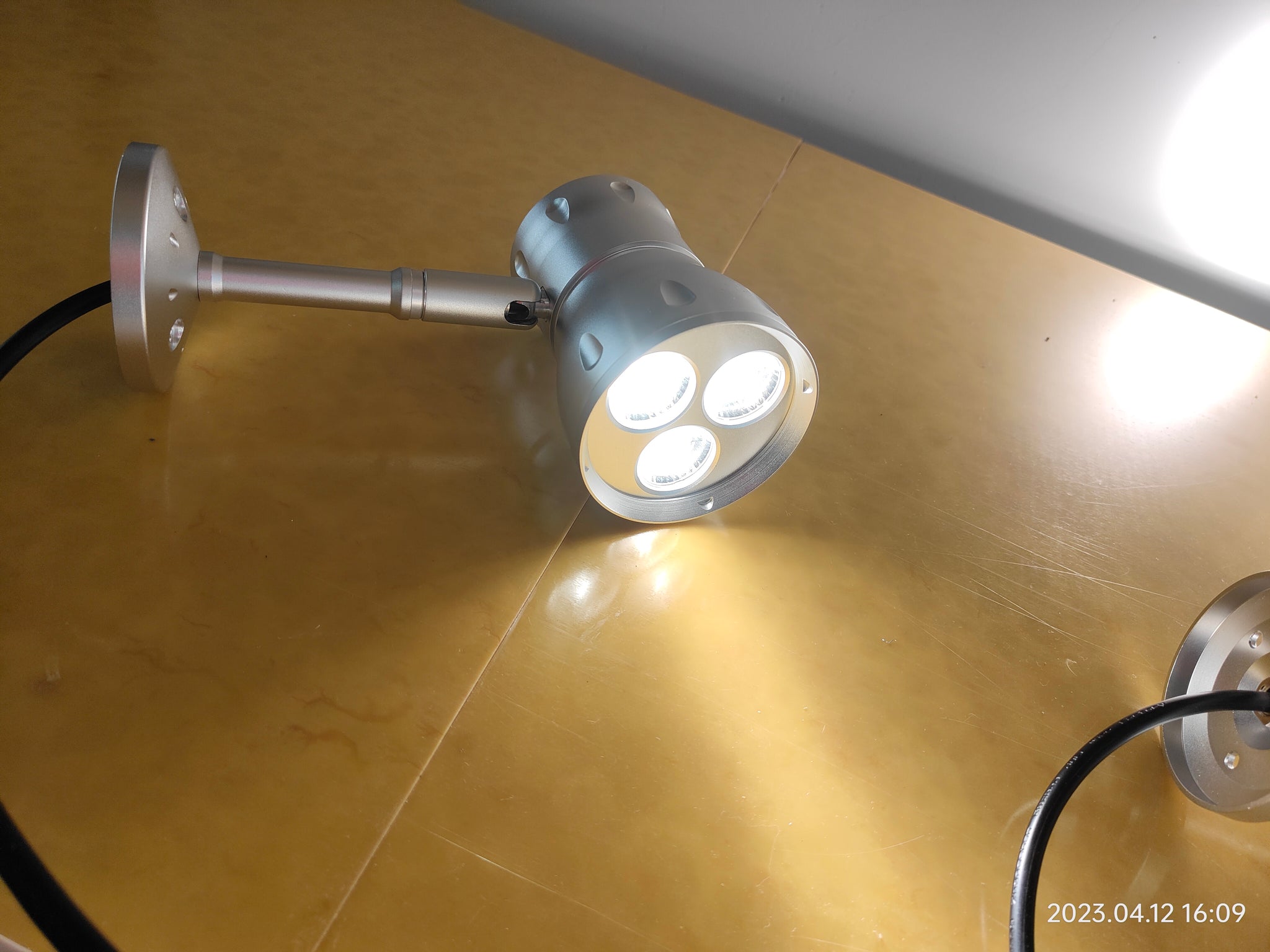 A020 Waterdrop LED focus spotlight for Art Gallery lighting – LEDing ...