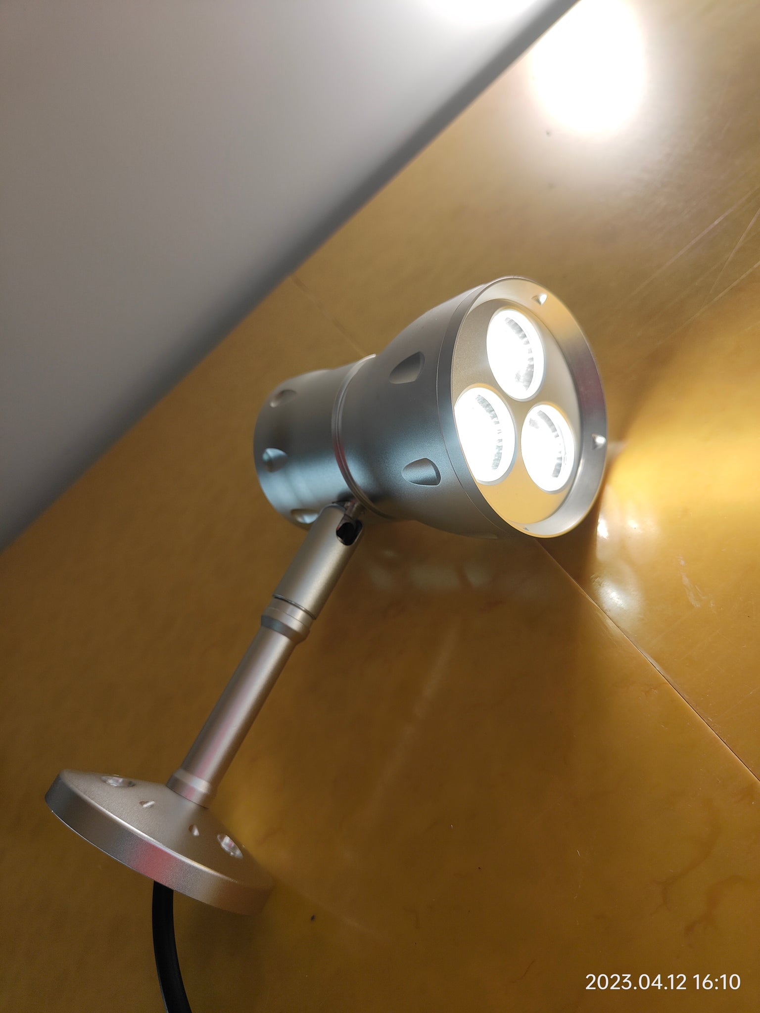 A020 Waterdrop LED focus spotlight for Art Gallery lighting – LEDing ...